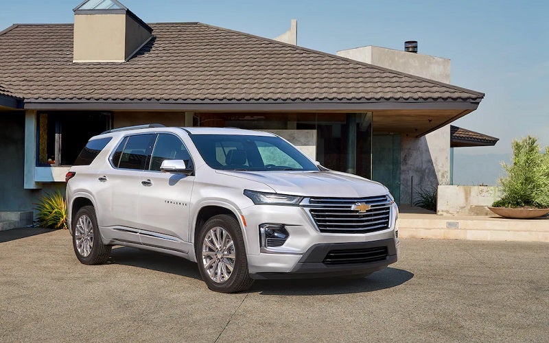 2023 Chevy Traverse vs Ford Edge | Mark Wahlberg Chevrolet of Worthington